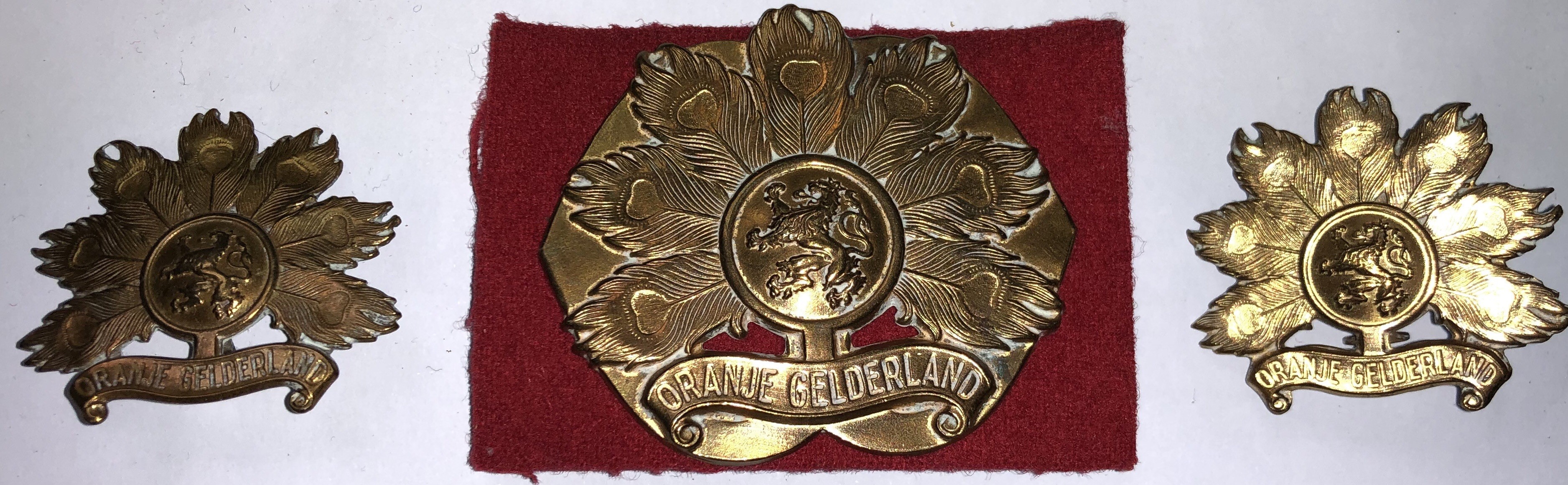 Baret embleem en schouder Regiment Infanterie Oranje Gelderland