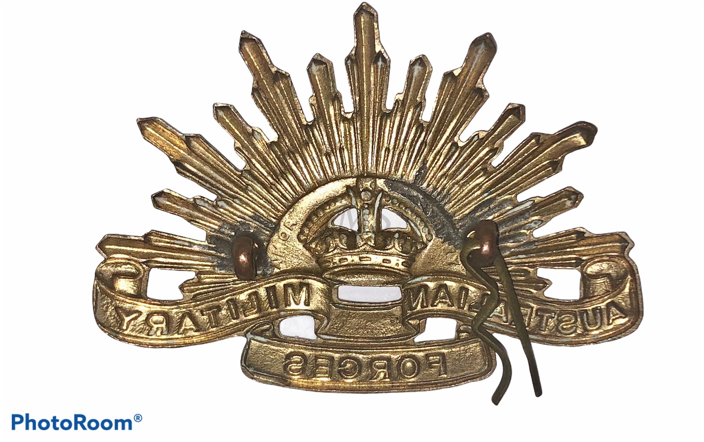 Cap badge Standard WW2 Rising Sun Australian Commonwealth Military Forces