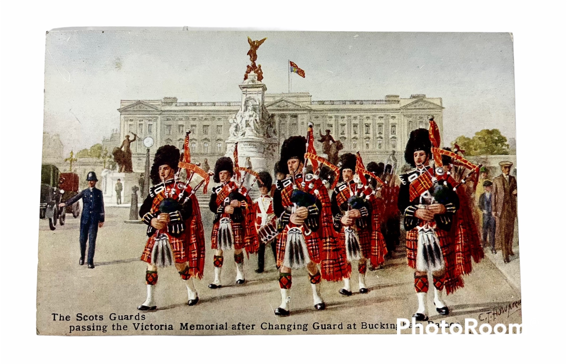 Postcard 1940 the Scots Guards passing the Victoria Memorial after ...