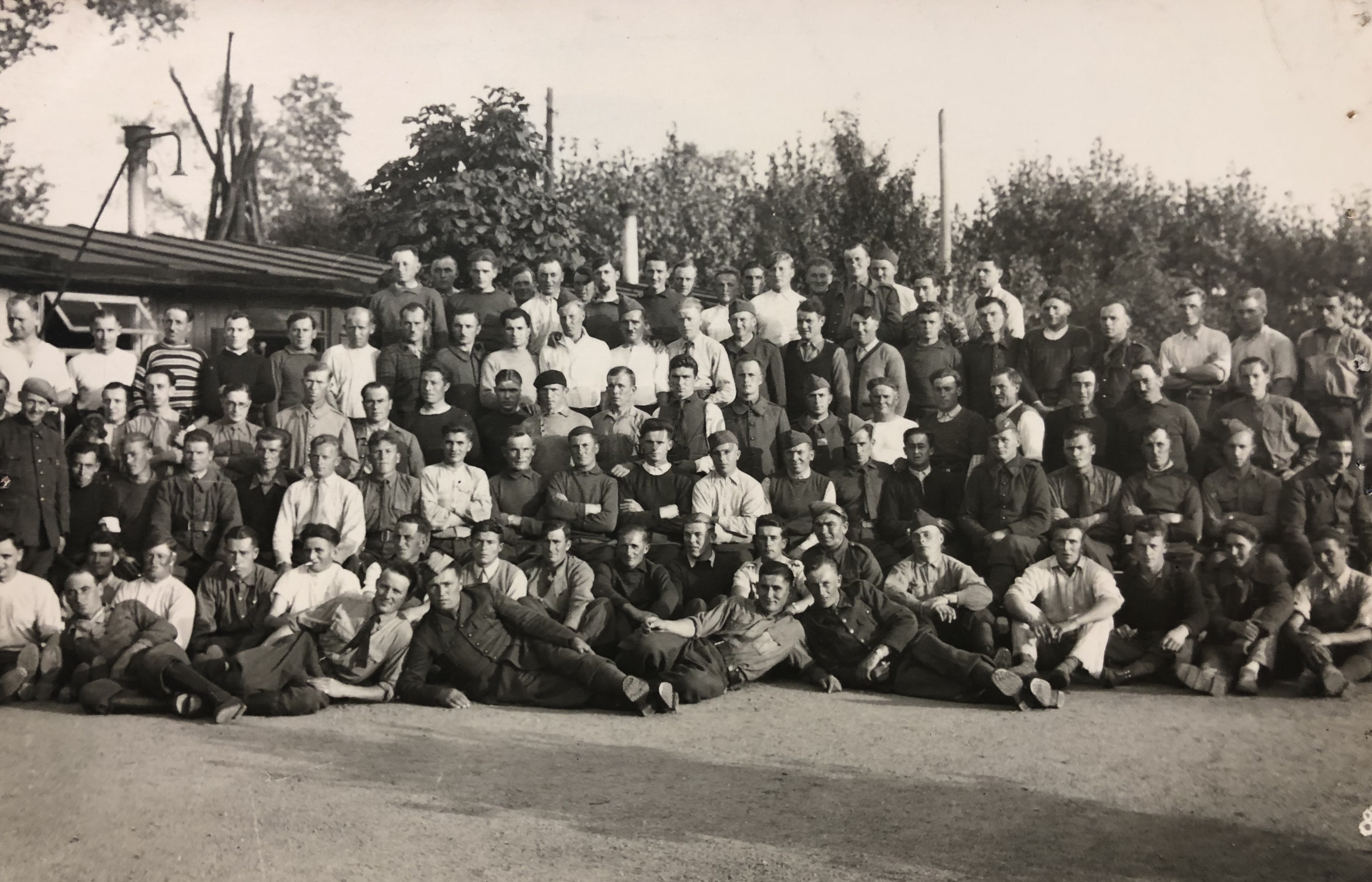 Foto groep militairen Stalag VIII C 1941