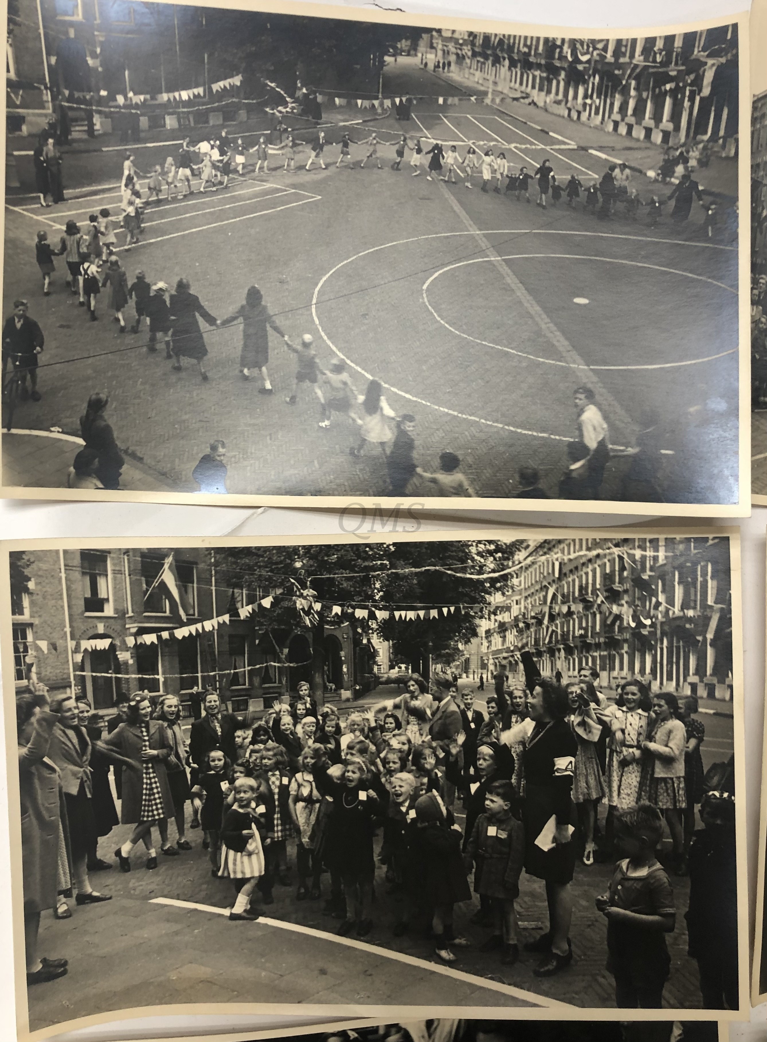 13 x bevrijdingsfeest foto’s Amsterdam 1945 - Militaire foto's 1870 ...