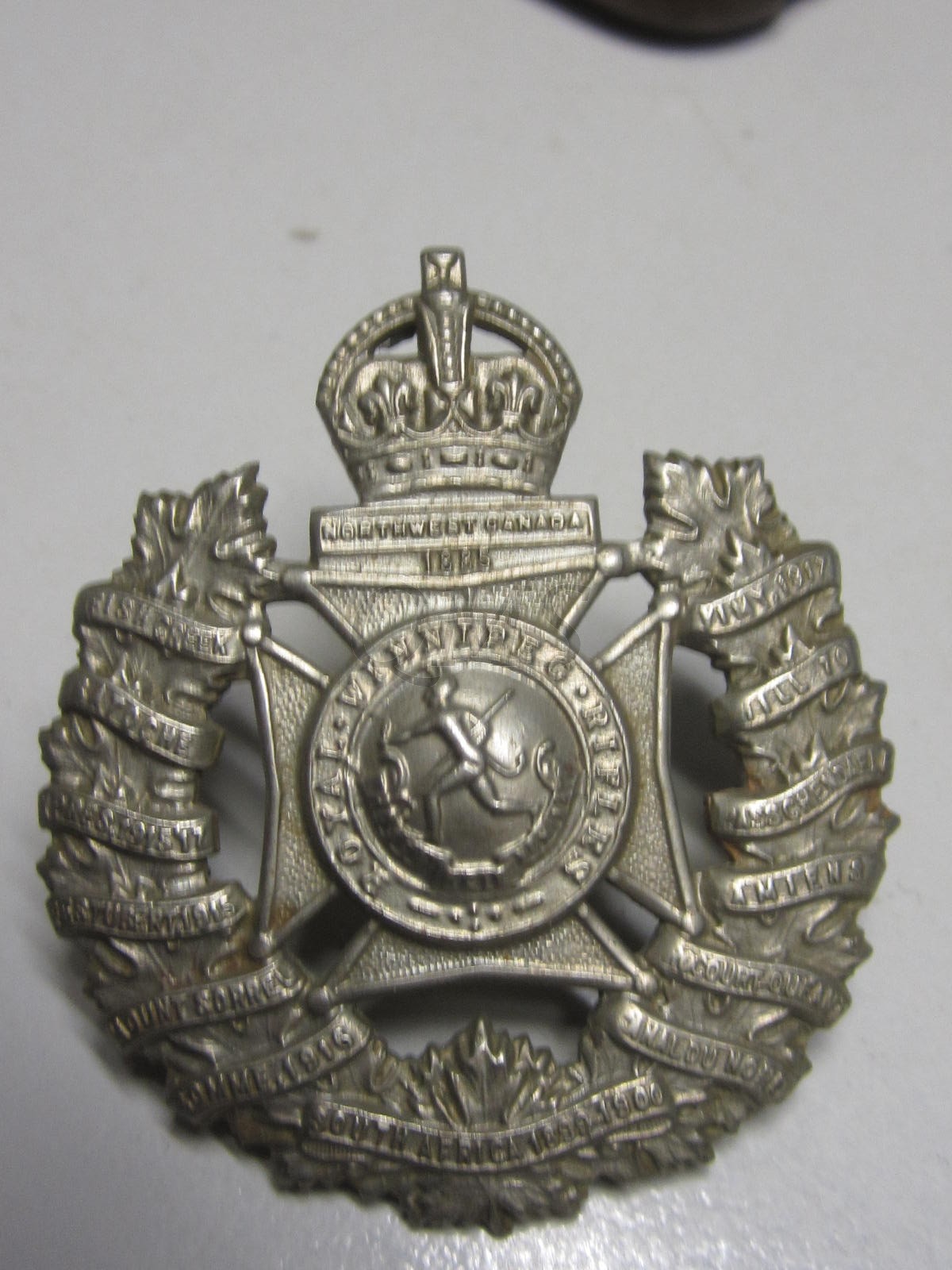 Collectibles Royal Winnipeg Rifles Cap Badge Memorabilia Militaria etna ...