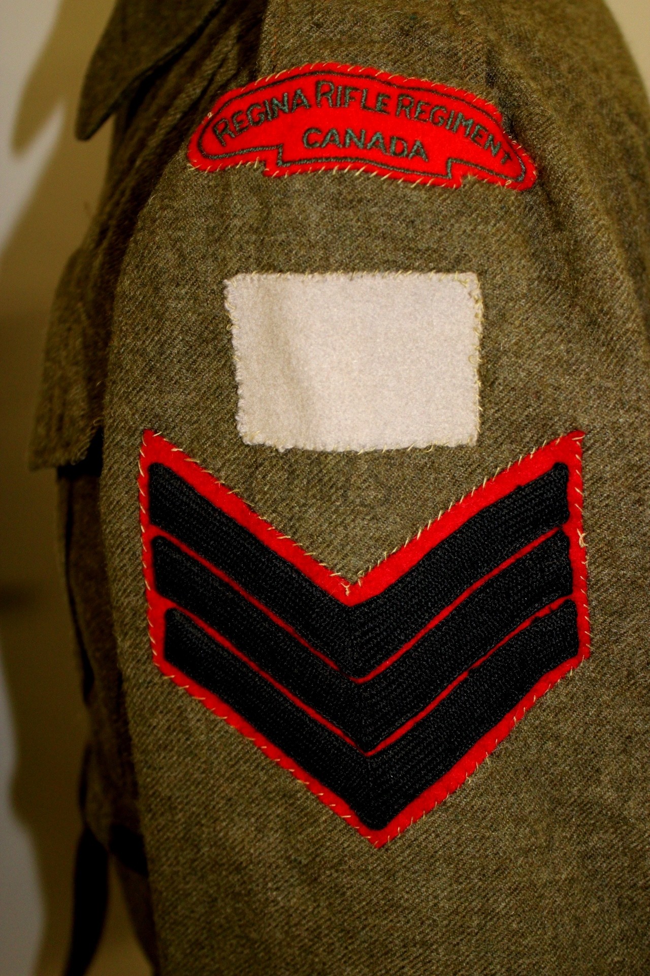 Battle dress blouse The Royal Regina Rifles 7th Infantry Brigade, 3rd ...