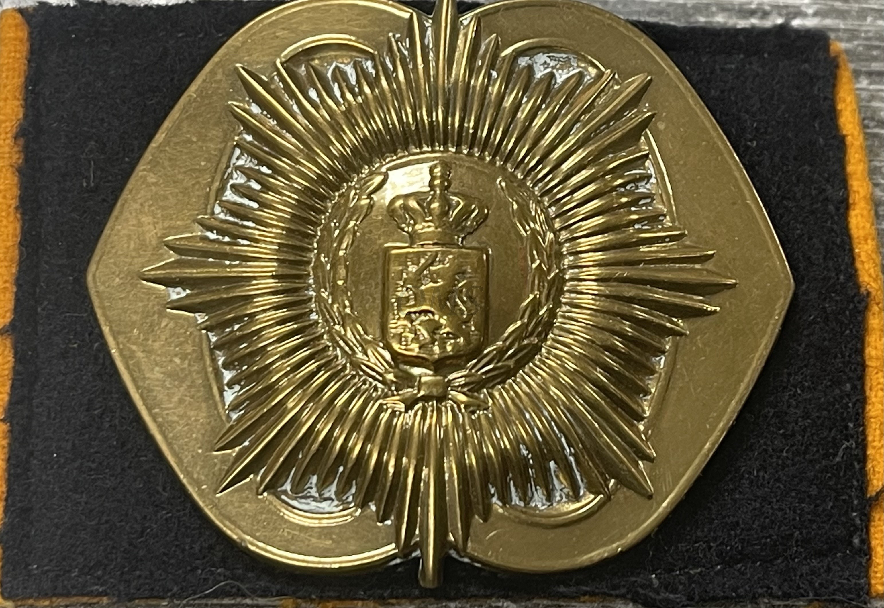 Baret embleem regiment infanterie Van Heutsz