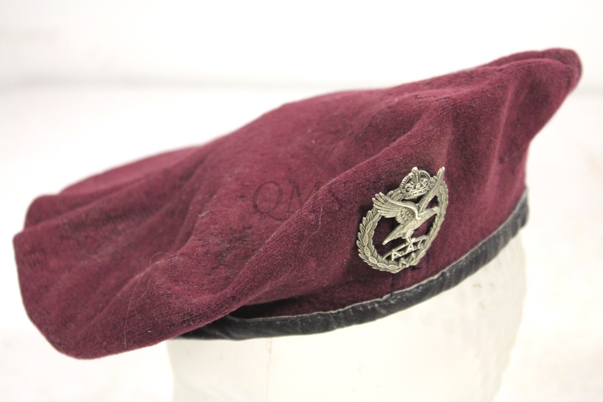 Beret maroon with Army Air Corpse A.A.C. badge