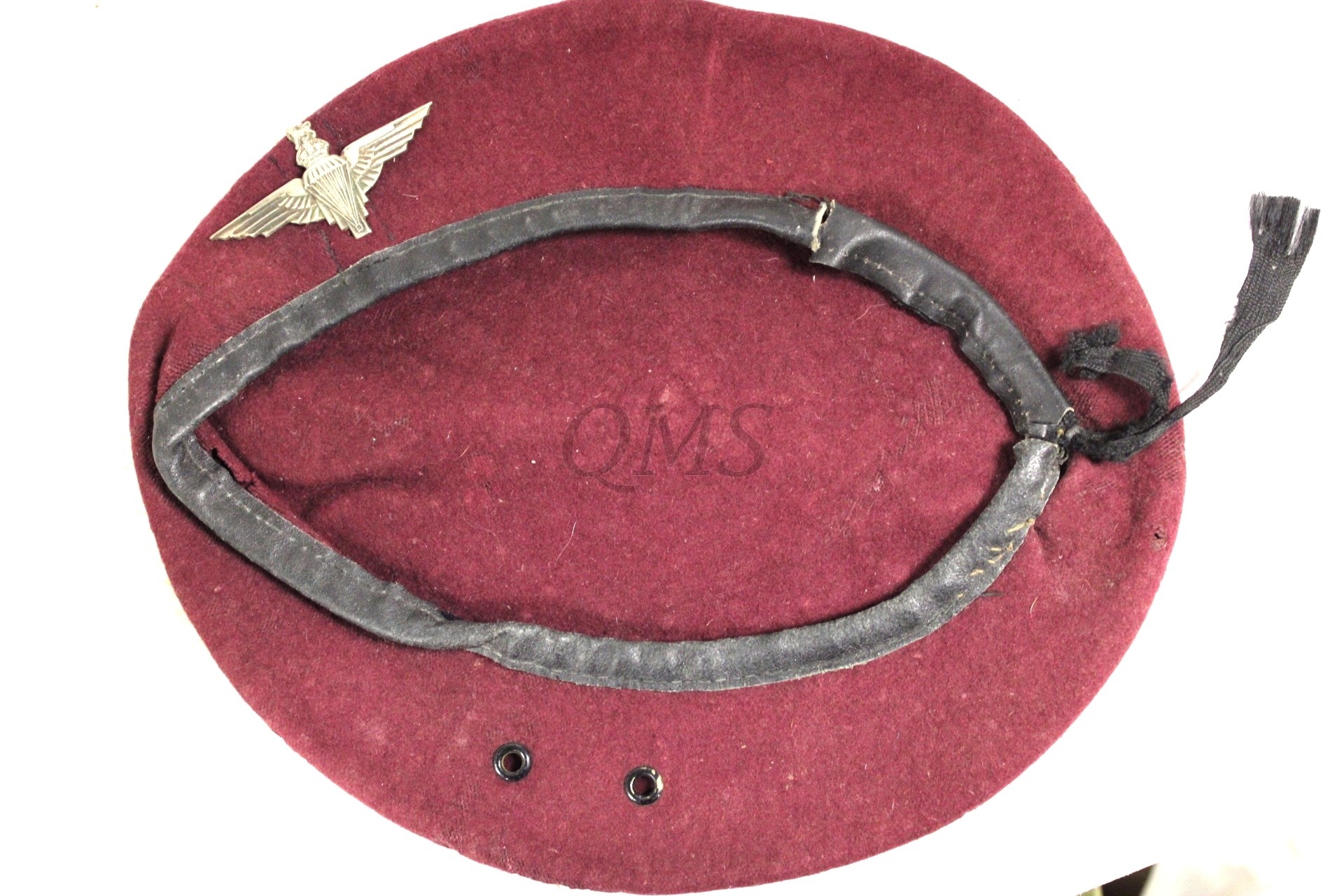 Beret maroon with Parachute Infantry badge