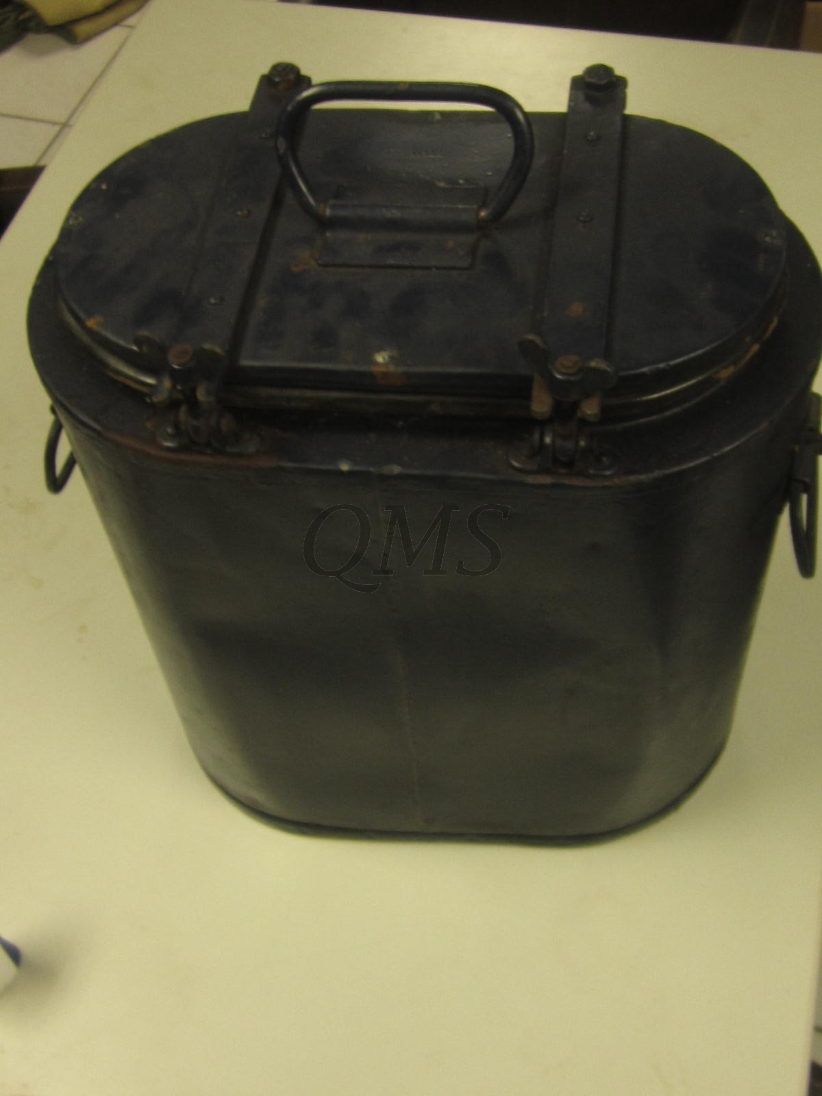 LW Essenträger 1944 (German LW Food container 1944)