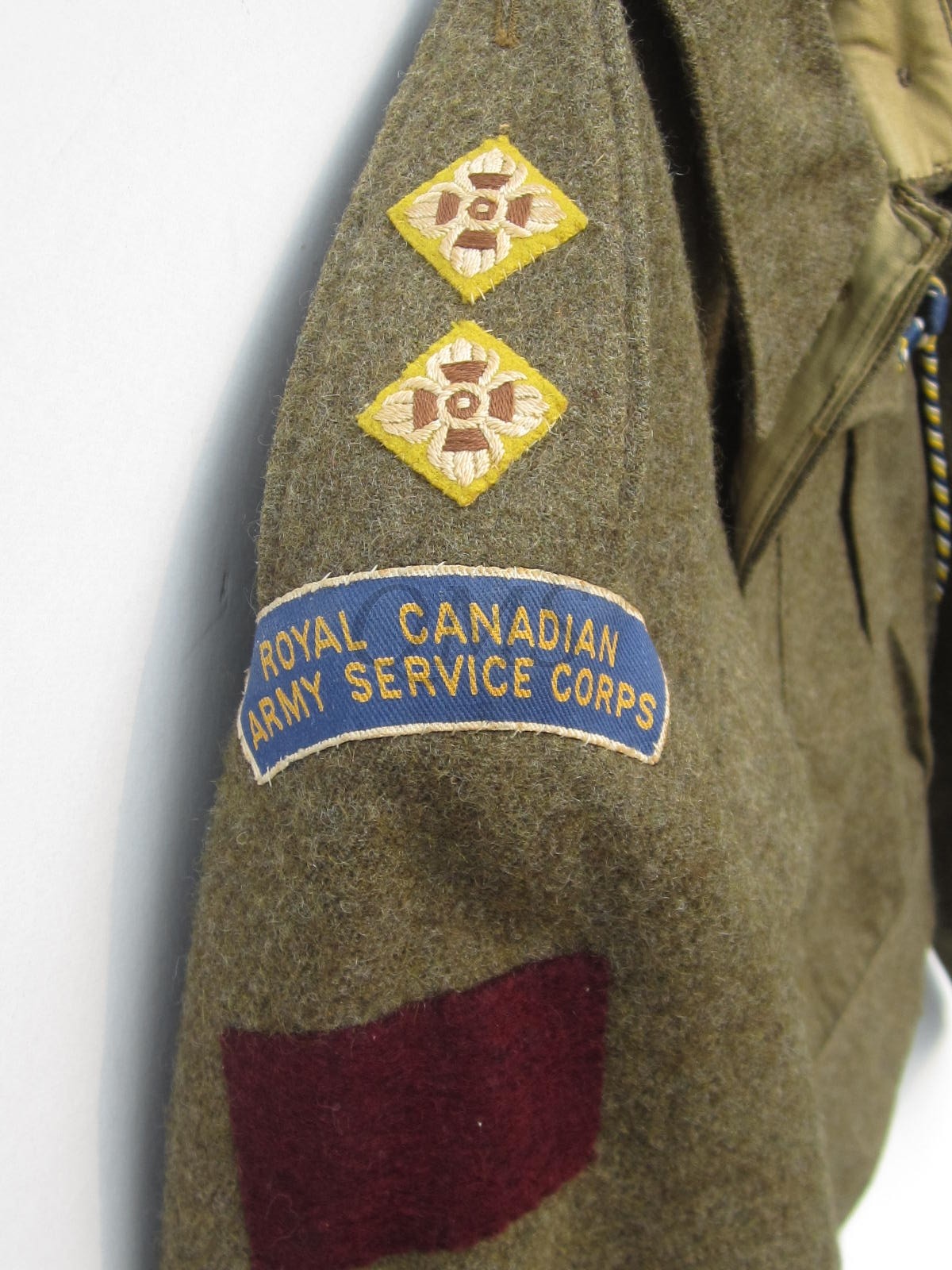 Battledress jas 1943 RCASC 5e Divisie (Battledress blouse 1943 RCASC ...