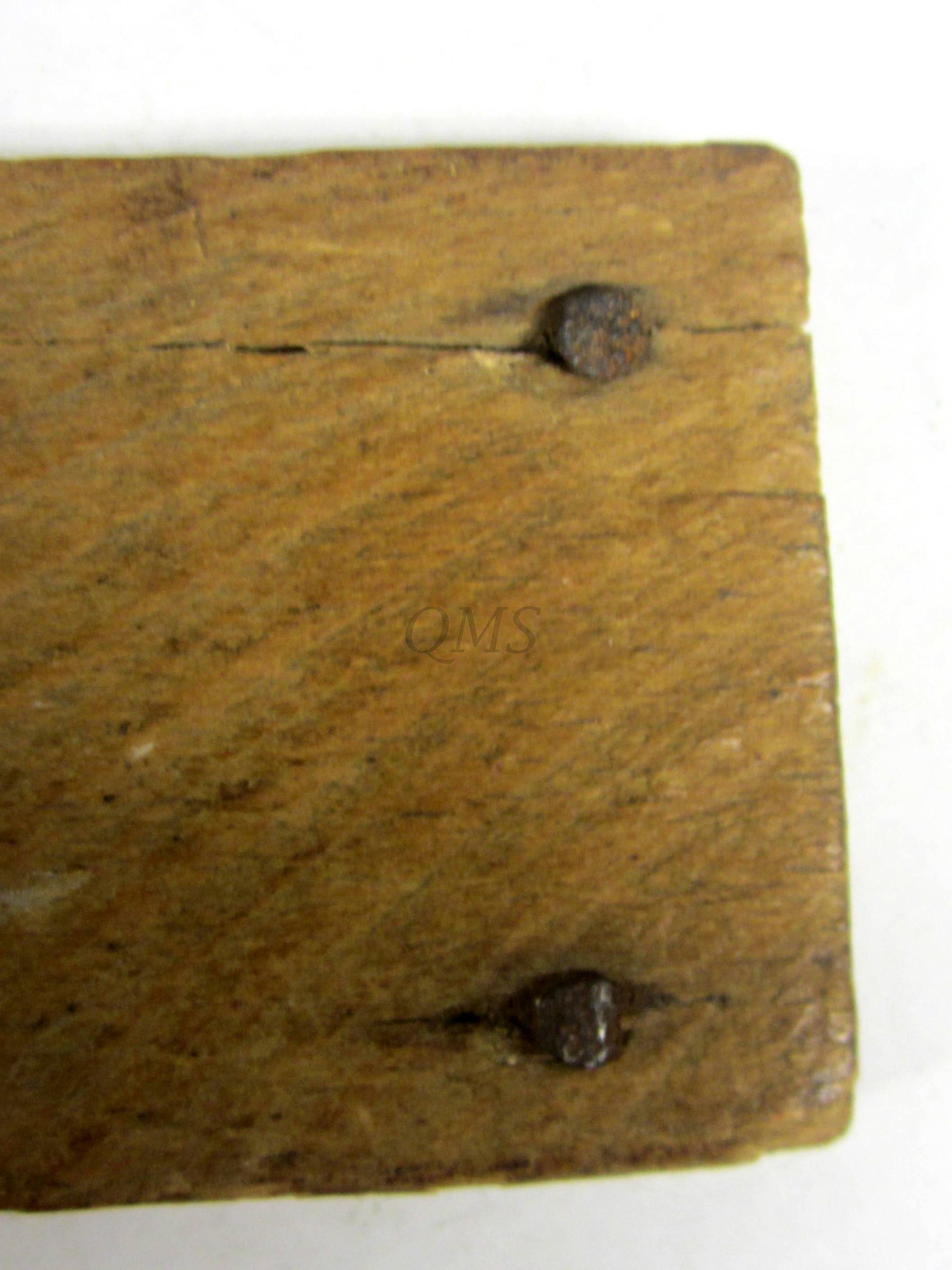 Sign wood Vor Nasse schutzen