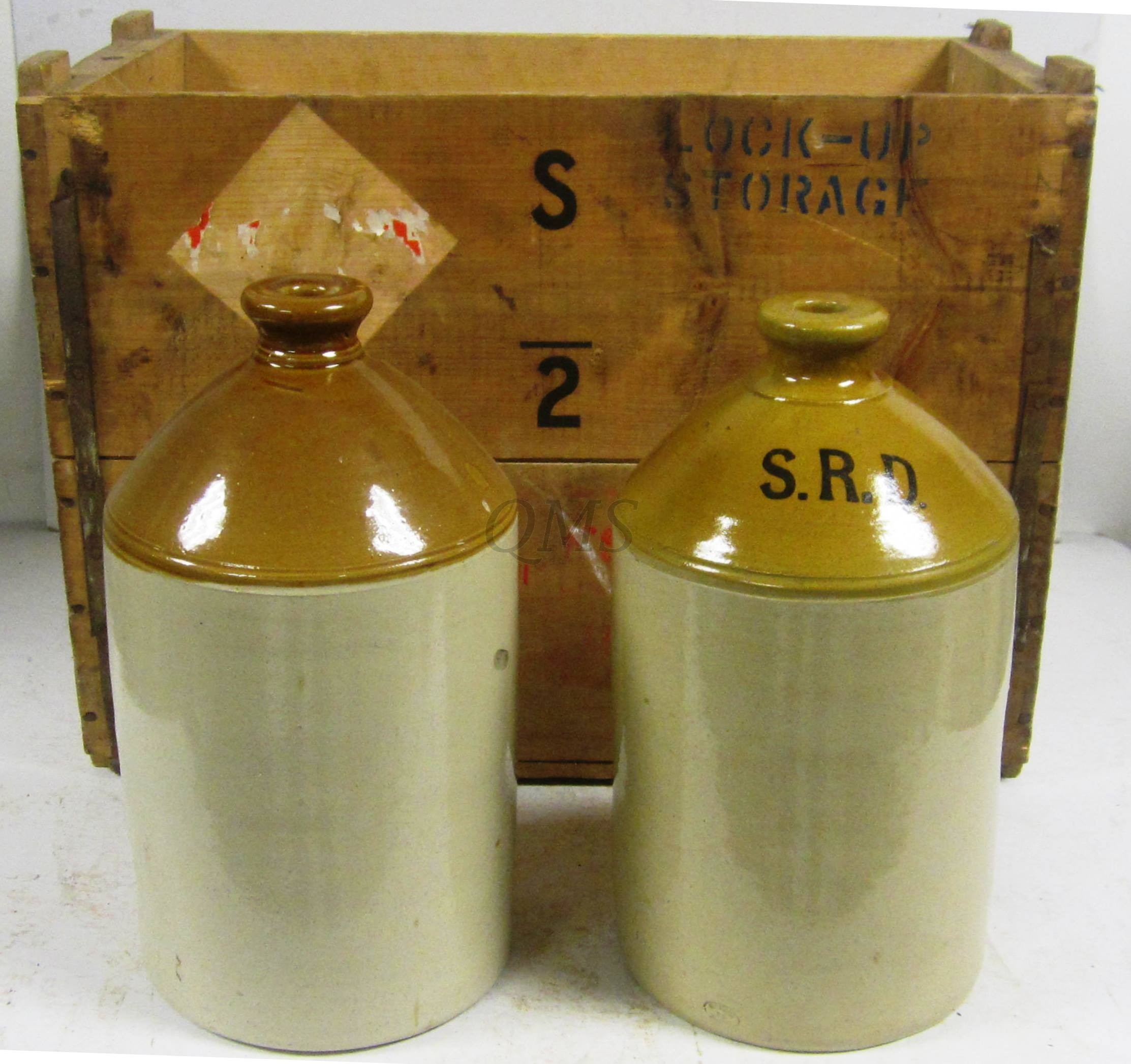WW2 Wooden transport crate with 2 SRD jars RASC