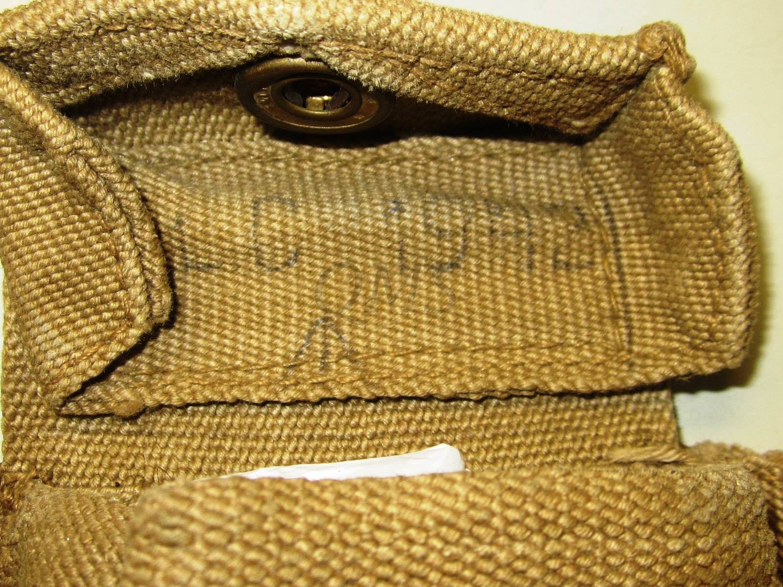 P37 webbing ammo pouch Revolver