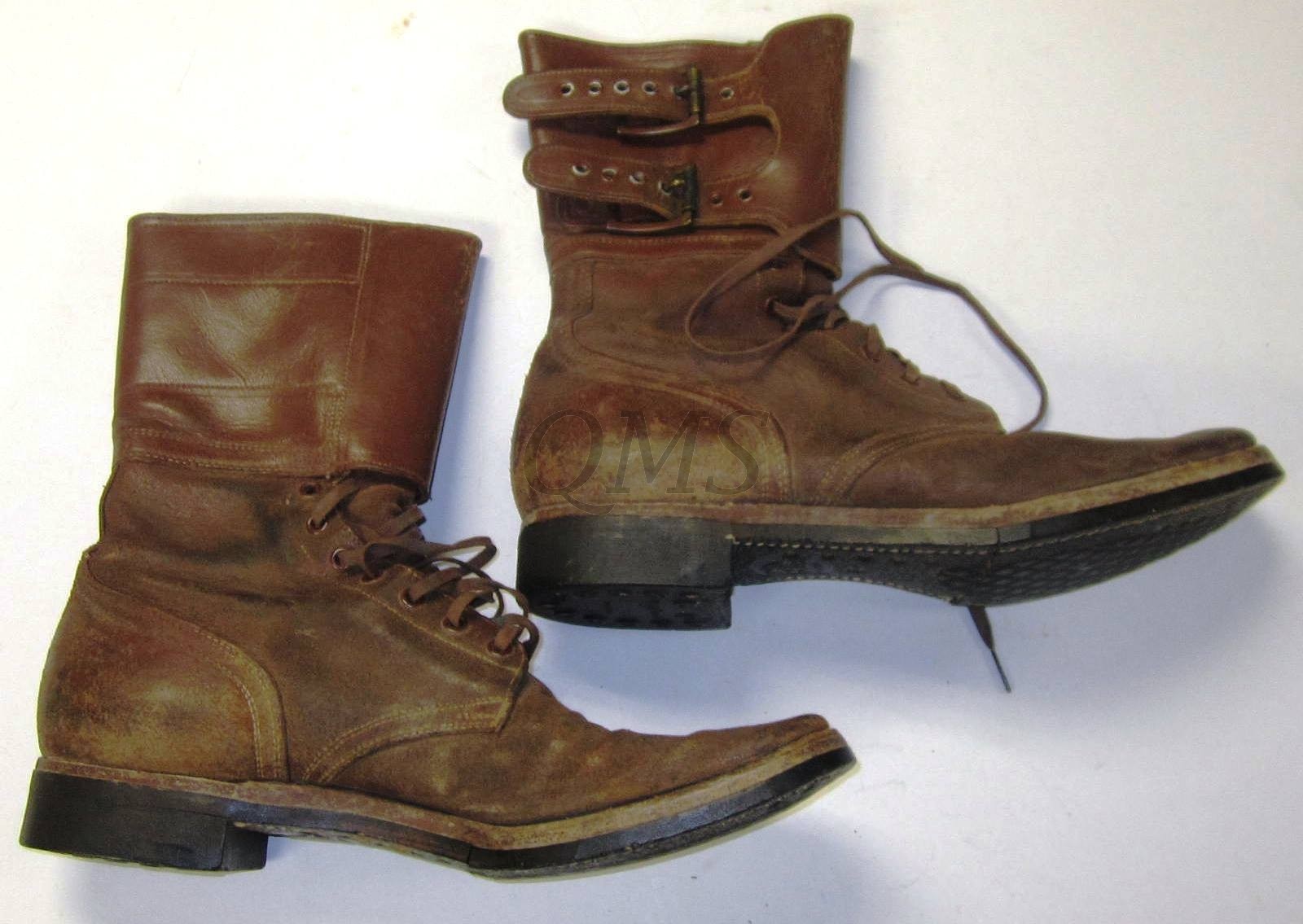 M43 Brown Leather Buckle Boots