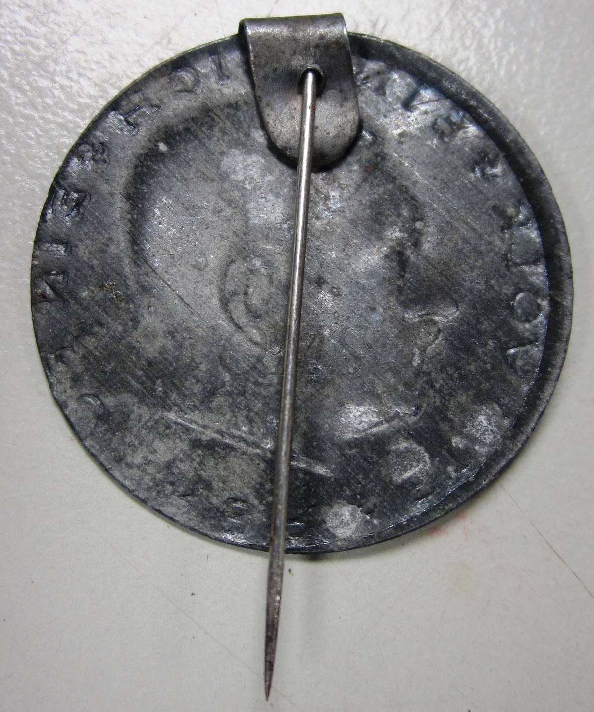 Insigne ein Volk ein Reich ein Fuhrer (Tinnie ein Volk ein Reich ein ...