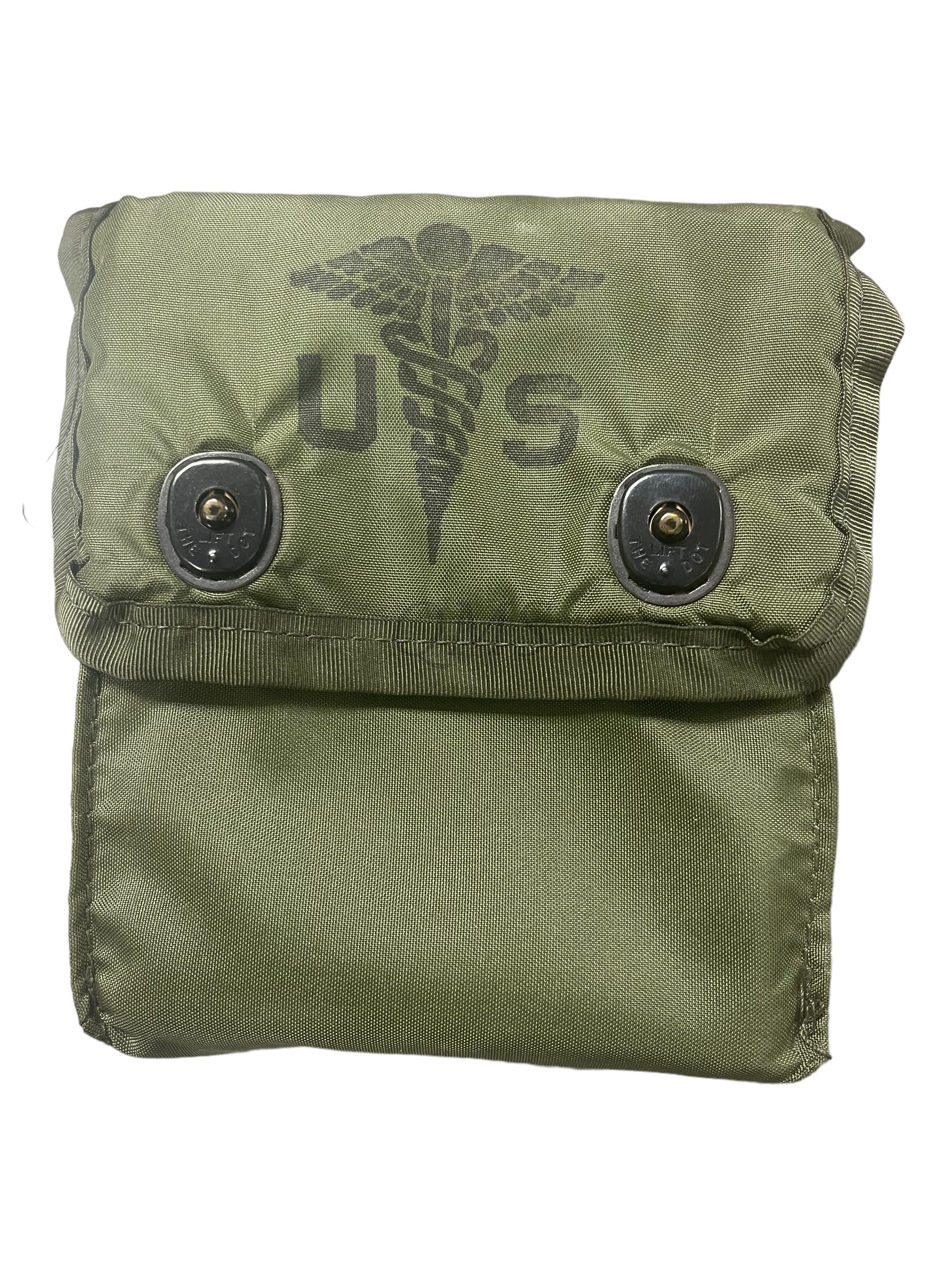 US Army case , medical instrument and supply set no 8 , 1987