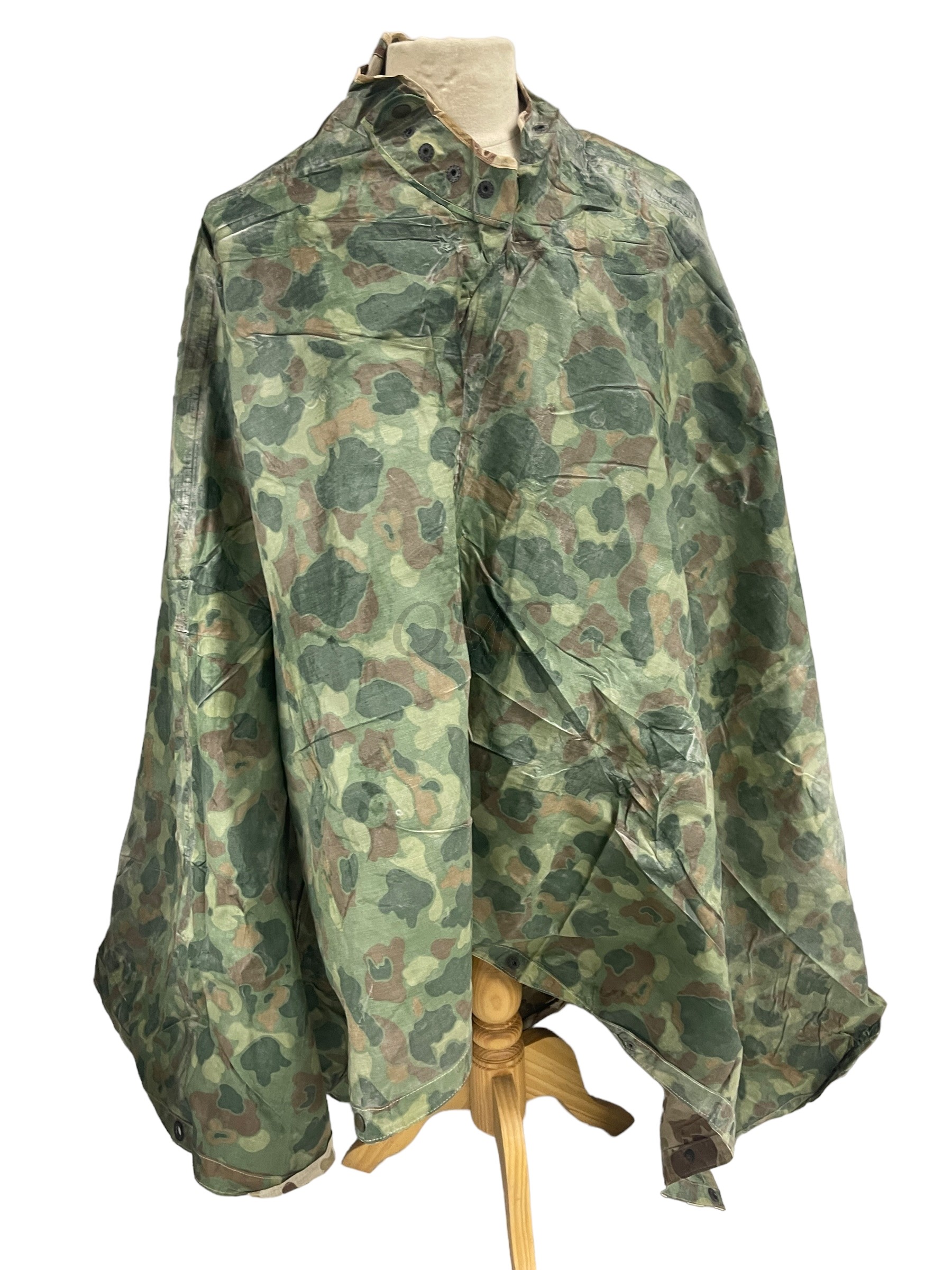 Original WW2 USMC camouflage poncho (1st pattern)